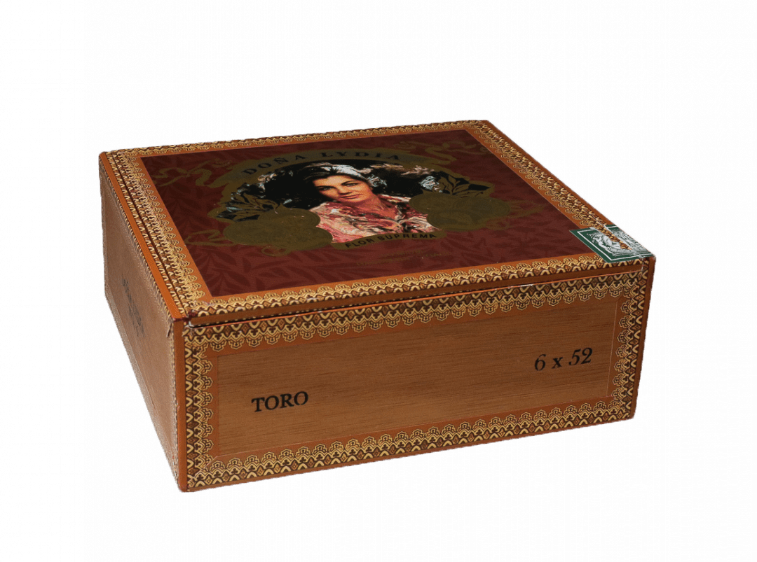 Dona Lydia Toro - LM Cigars